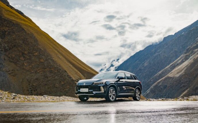 Skywell yeni hibrit SUV modeli HT-i ile yine iddialı - TechnoLogic